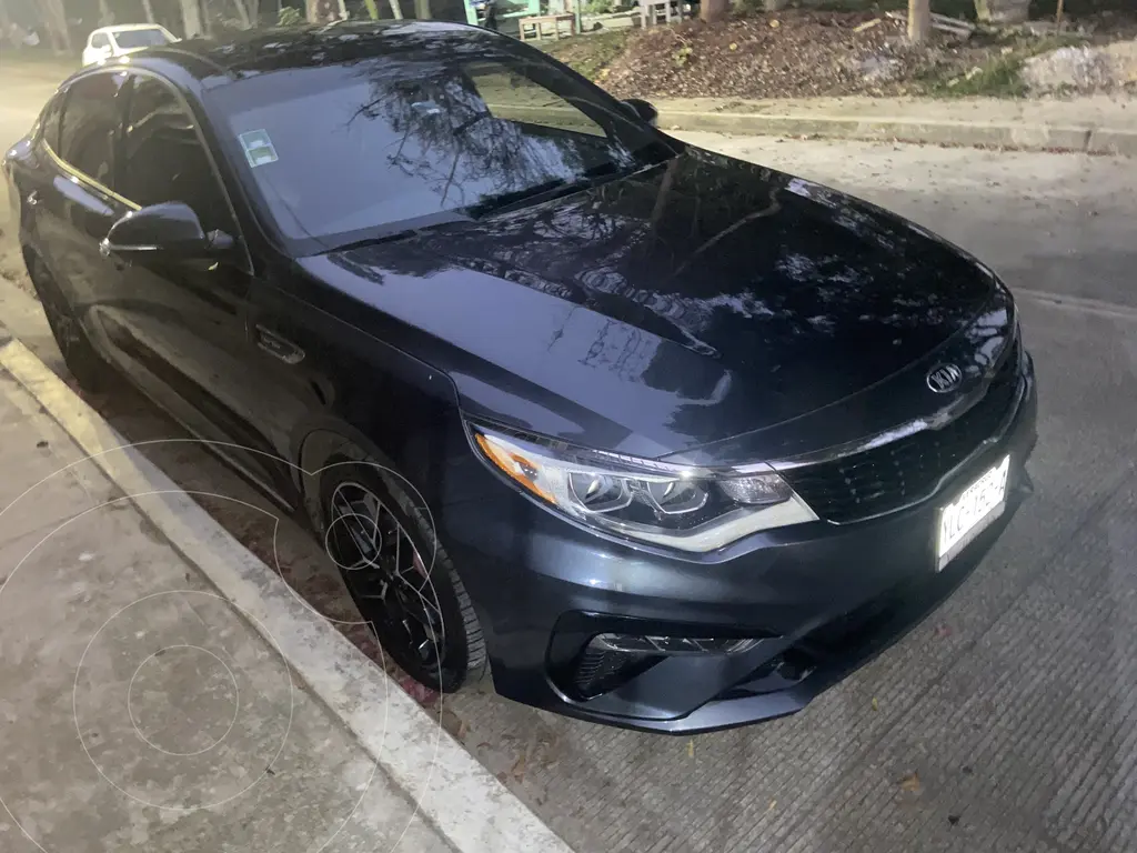 Kia Optima 2.0L Turbo SXL usado (2020) color Gris precio $430,000