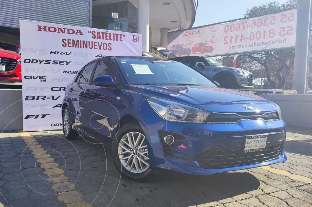 Kia Rio Hatchback LX usado (2021) color Azul precio $316,000