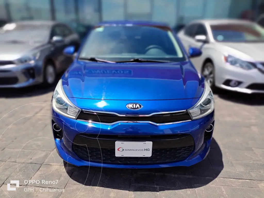 Kia Rio Hatchback EX Aut usado (2020) color Azul precio $283,000