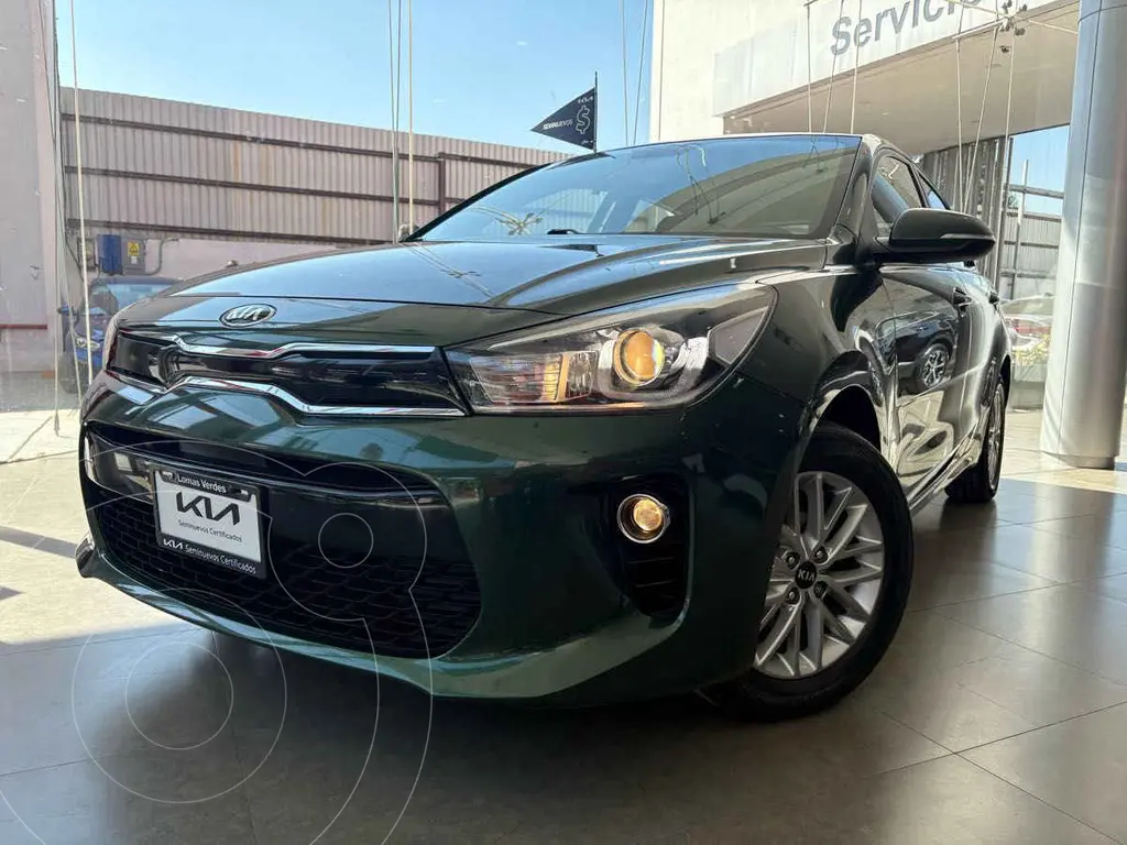 Kia Rio Hatchback EX usado (2018) color Verde precio $230,000