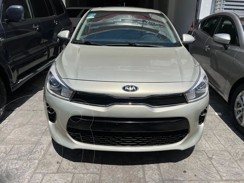 Kia Rio Hatchback EX Aut usado (2018) color Verde Vivaz precio $249,900