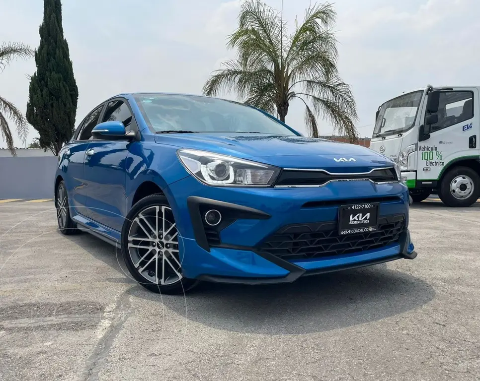 Kia Rio Sedan S Pack usado (2023) color Azul precio $349,800