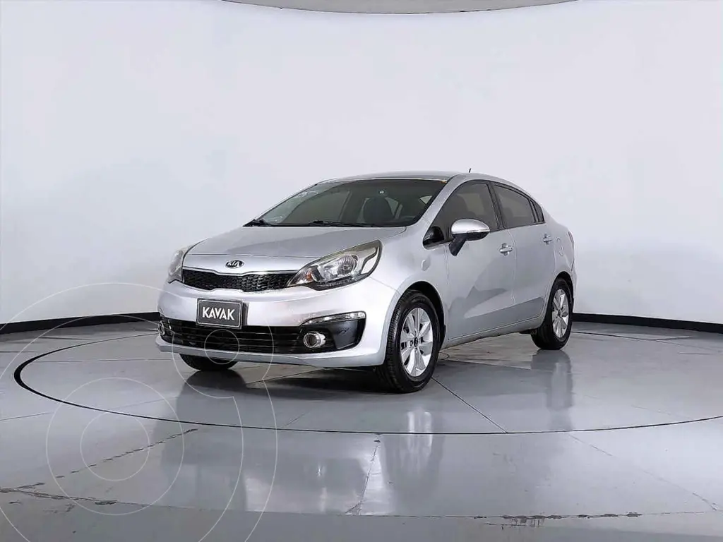 Kia Rio Sedan EX usado (2017) color Negro precio $223,999