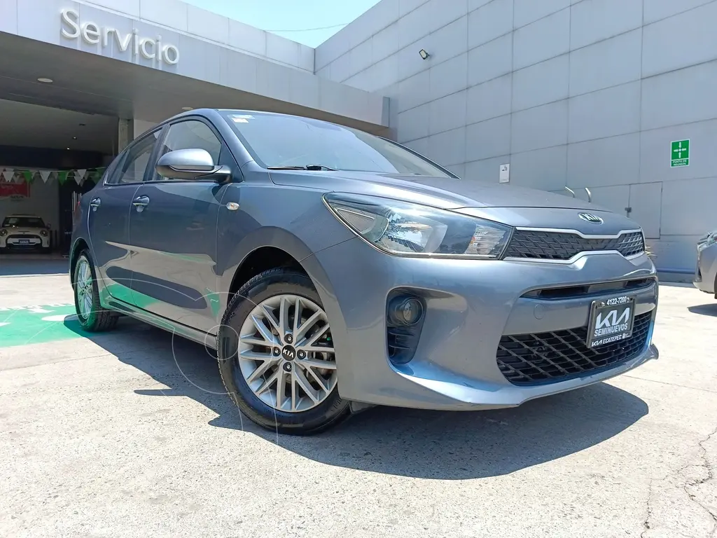 Kia Rio Sedan LX usado (2018) color Azul precio $240,000
