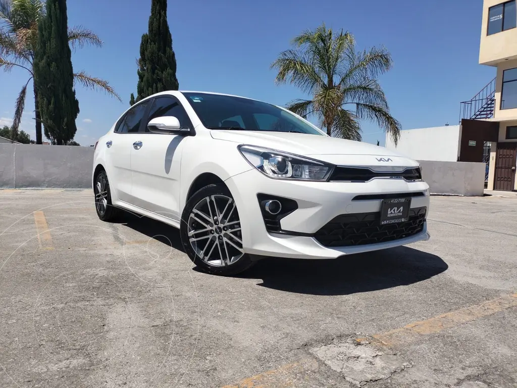 Kia Rio Sedan EX Aut usado (2022) color Blanco precio $339,800