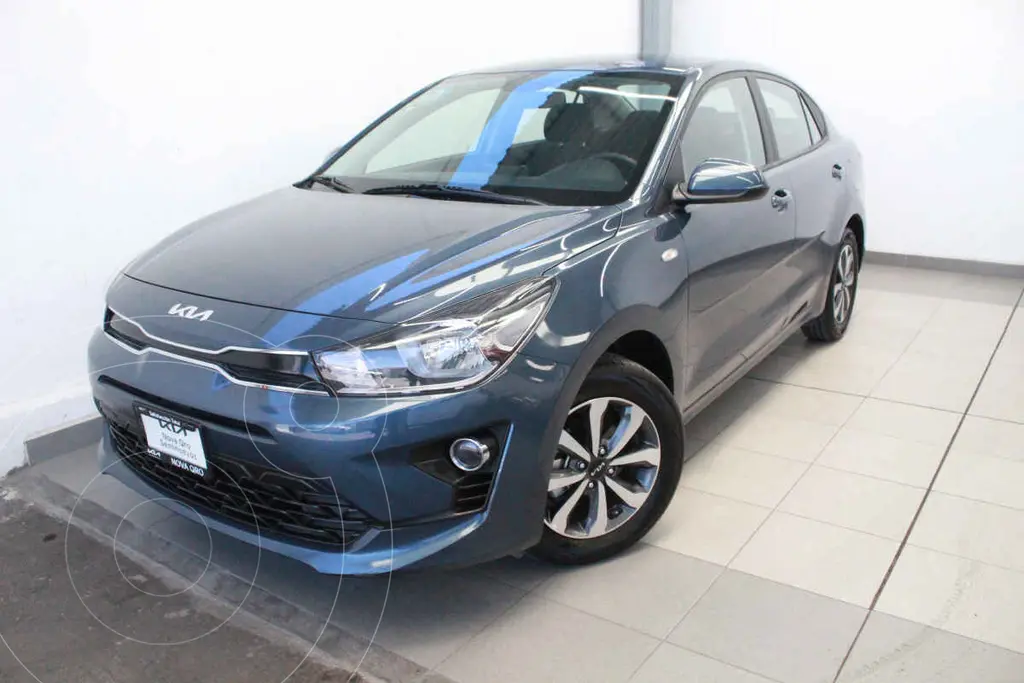 Kia Rio Sedan LX usado (2022) color Azul precio $318,000