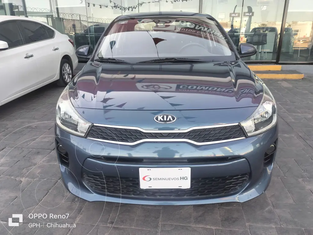 Kia Rio Sedan LX usado (2019) color Azul precio $225,000