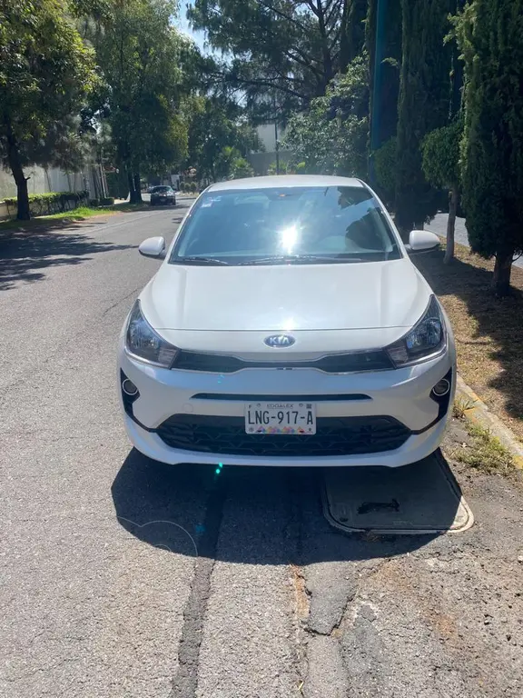 Kia Rio Sedan LX Aut usado (2021) color Blanco precio $279,900