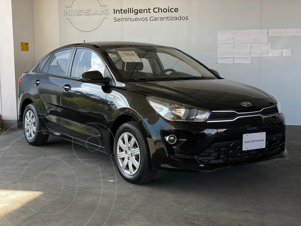 Kia Rio Sedan L Aut usado (2021) color Negro precio $254,900