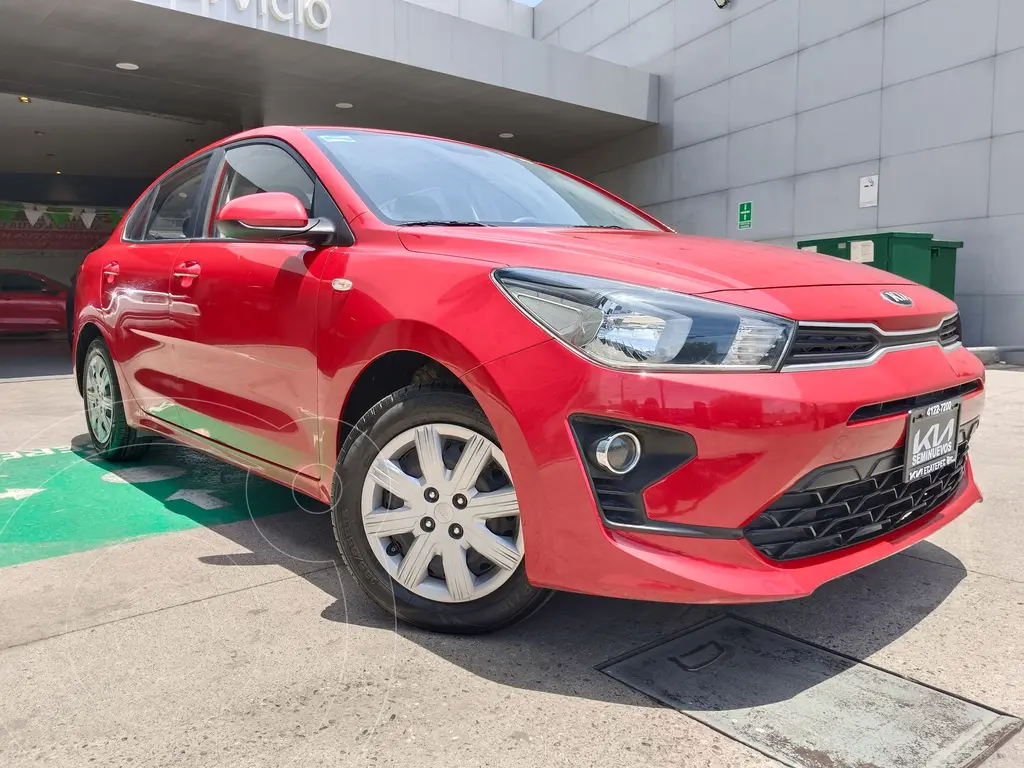 Kia Rio Sedan L Aut usado (2021) color Rojo precio $250,000