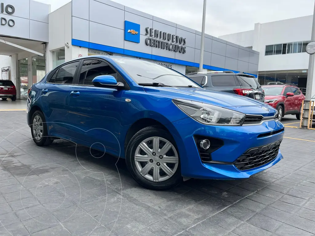 Kia Rio Sedan LX usado (2021) color Azul Claro precio $262,636