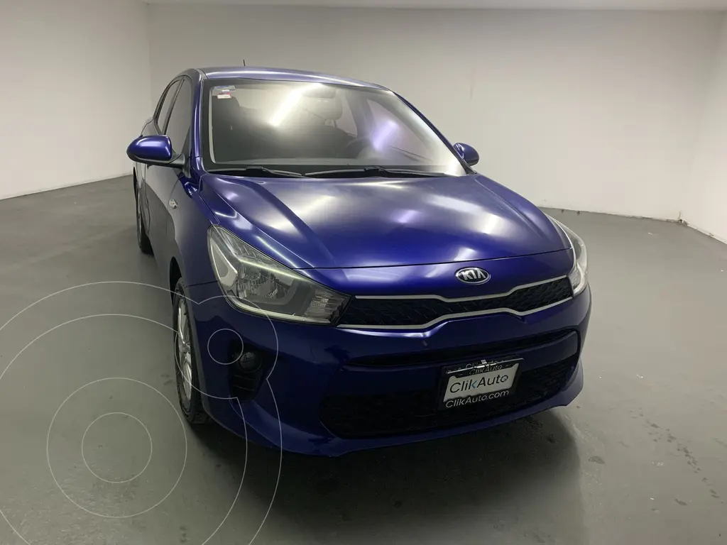 Kia Rio Sedan LX Aut usado (2019) color Azul precio $240,000