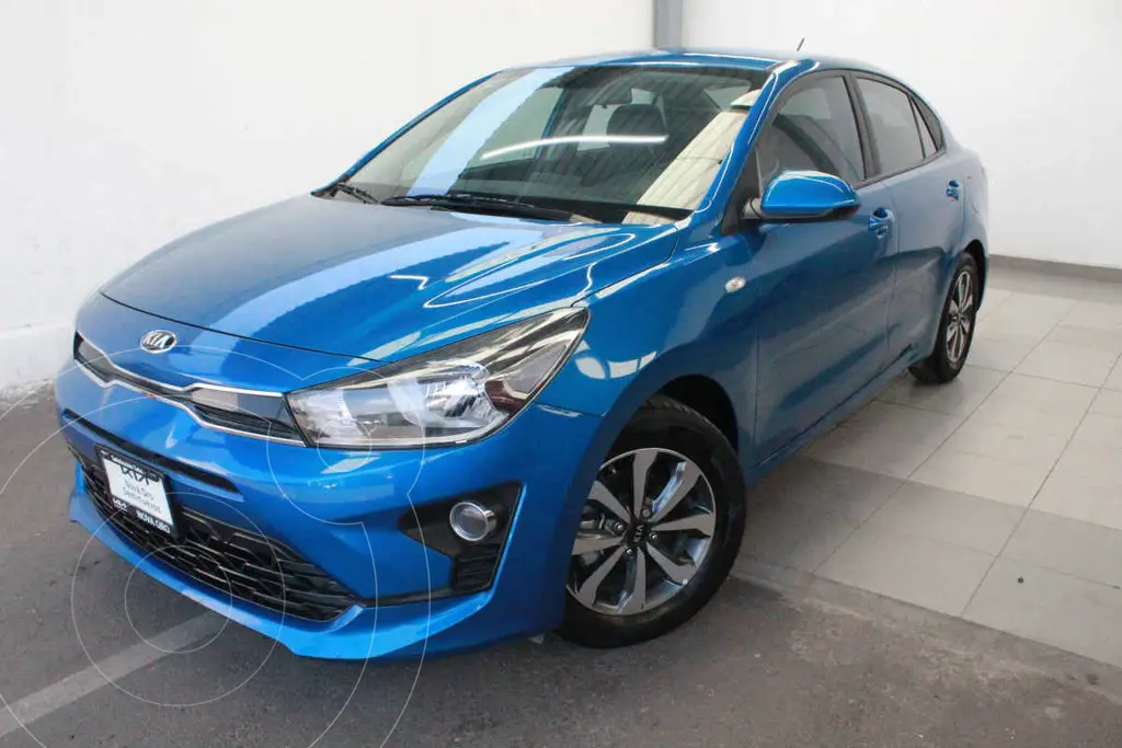 Kia Rio Sedan LX Aut usado (2021) color Azul precio $310,000