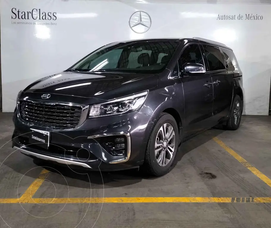 Kia Sedona SXL usado (2019) color Negro precio $525,000