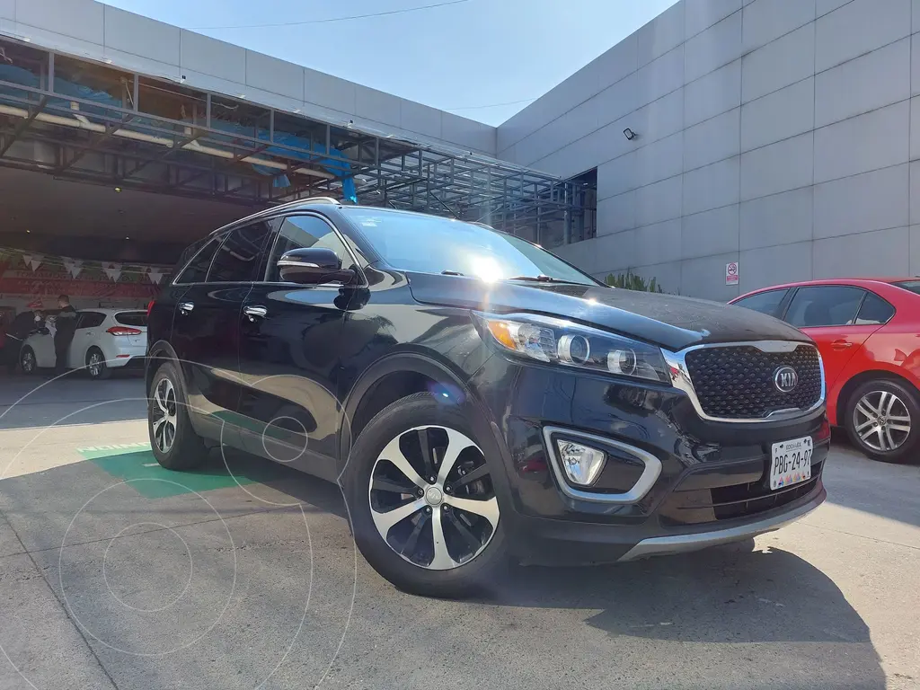 Kia Sorento 3.3L EX 7 Pas usado (2016) color Negro precio $335,000