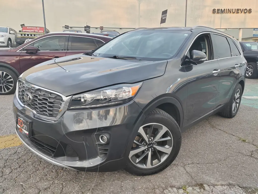 Kia Sorento 2.4L EX usado (2019) color Gris precio $380,000