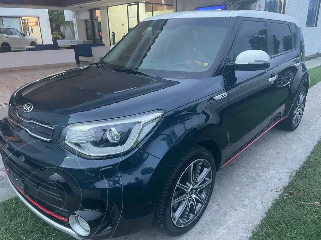 Kia Soul SX Aut usado (2018) color Azul precio $329,000
