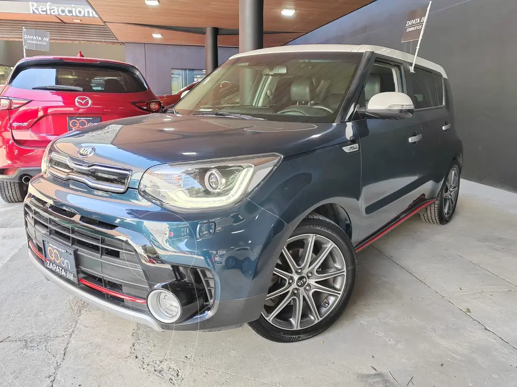 Kia Soul SX Aut usado (2017) color Azul Oscuro precio $310,000