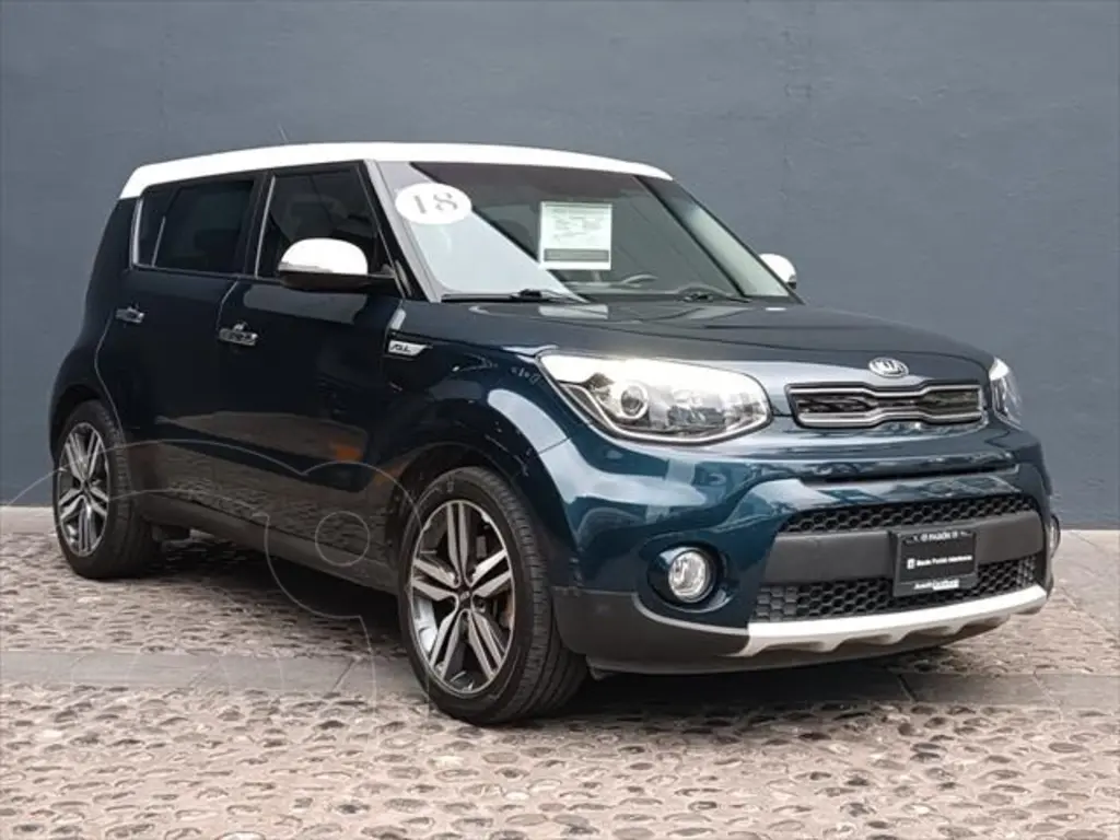 Kia Soul EX Aut usado (2018) color Azul precio $270,000
