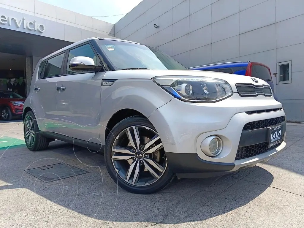 Kia Soul EX Pack Aut usado (2019) color plateado precio $325,000