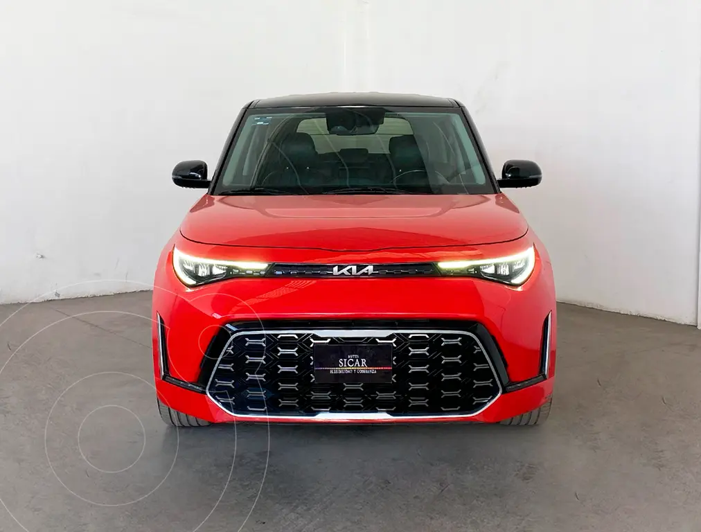 Kia Soul GT Line usado (2023) color Rojo precio $369,000