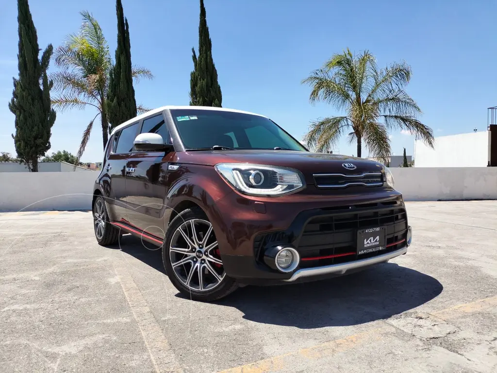 Kia Soul SX Aut usado (2017) color Cafe precio $269,800