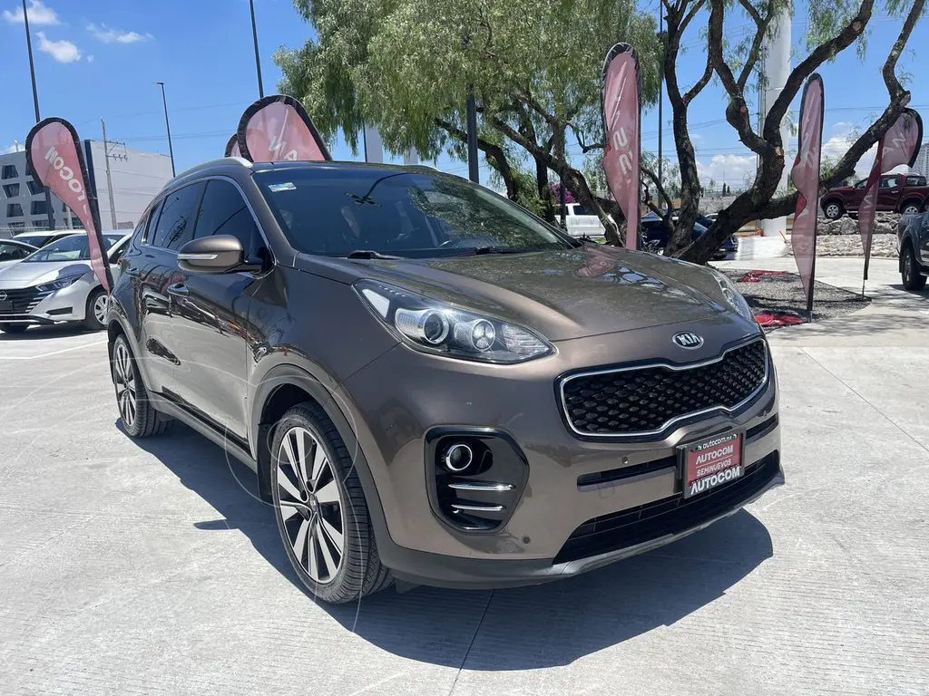 Kia Sportage EX Pack 2.0L usado (2018) color Marron precio $385,198