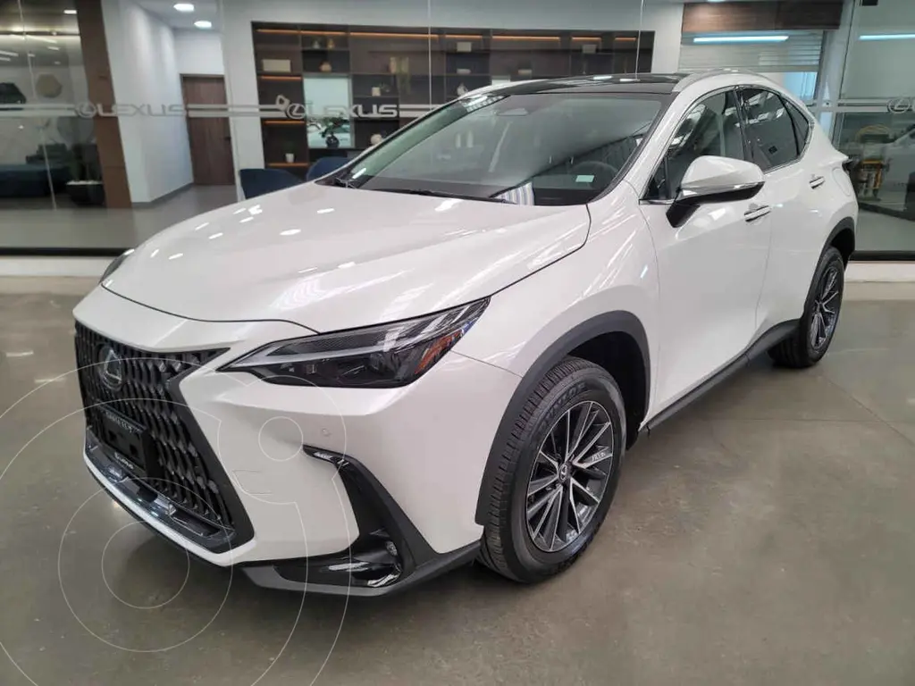 Lexus NX 250 usado (2024) color Blanco precio $934,900