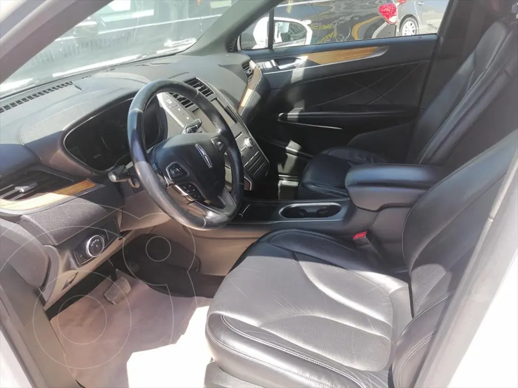 Lincoln MKC SELECT L4/2.3/T AUT usado (2015) color Blanco precio $300,000