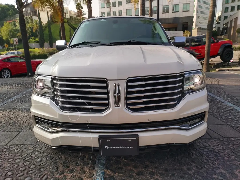 Lincoln Navigator Reserve usado (2016) color Blanco precio $569,000