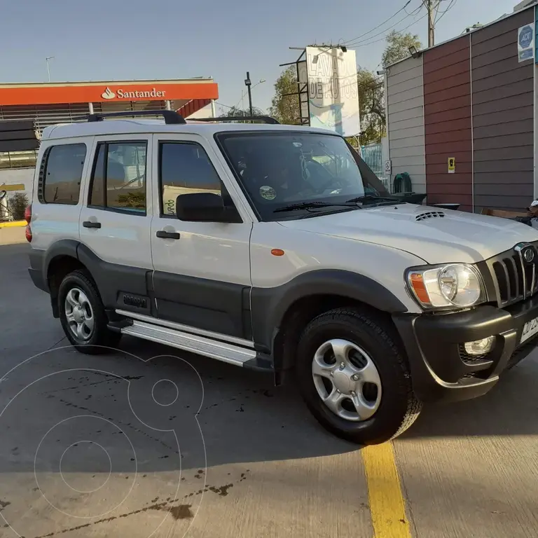 Mahindra Scorpio 2.2 4x2 usado (2017) color Blanco precio $7.900.000