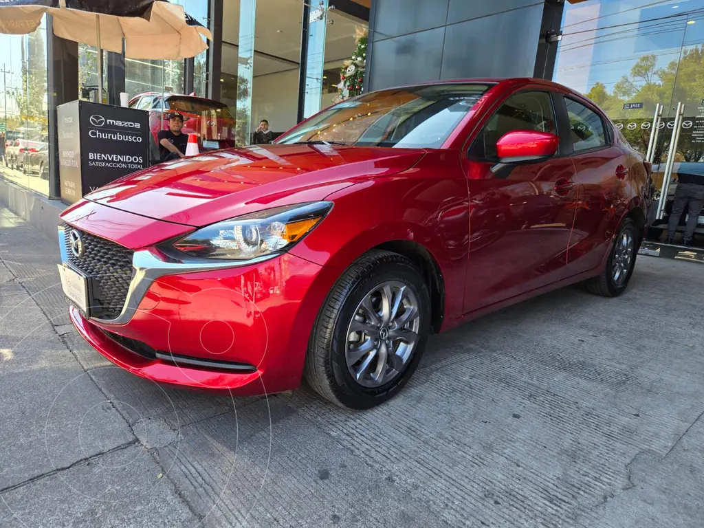 Mazda 2 Sedan i Sport usado (2023) color Rojo precio $297,000