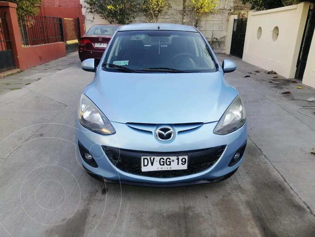 Mazda 2 1.5 S 5P usado (2012) color Celeste precio $5.000.000