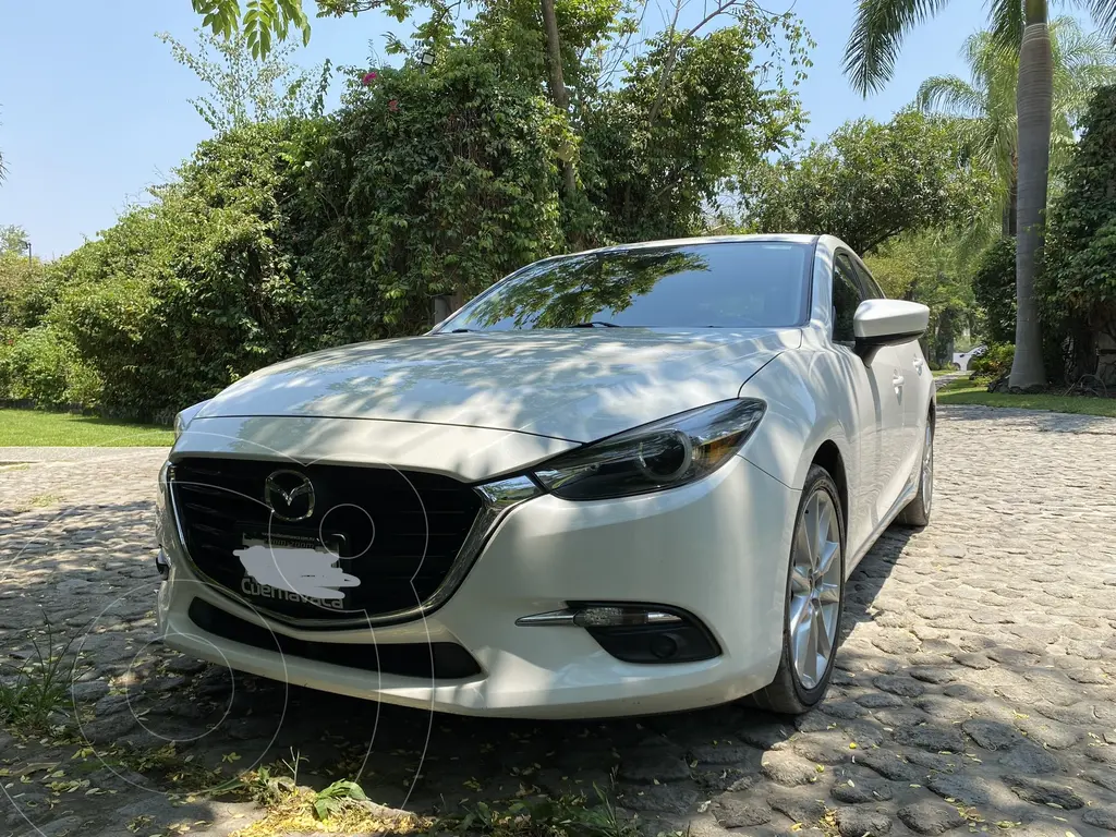 Mazda 3 Hatchback s Grand Touring Aut usado (2017) color Blanco Perla ...