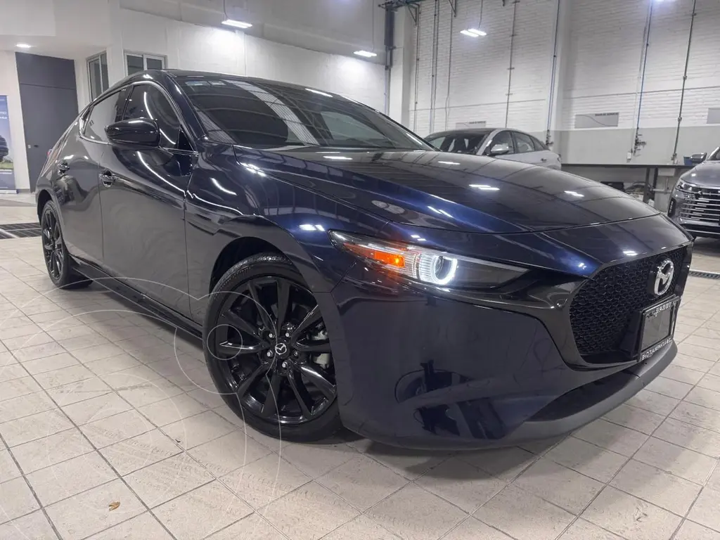 Mazda 3 Hatchback Signature usado (2022) color Azul precio $419,900