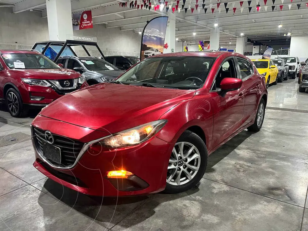 Mazda 3 Hatchback i Touring usado (2016) color Rojo precio $240,000