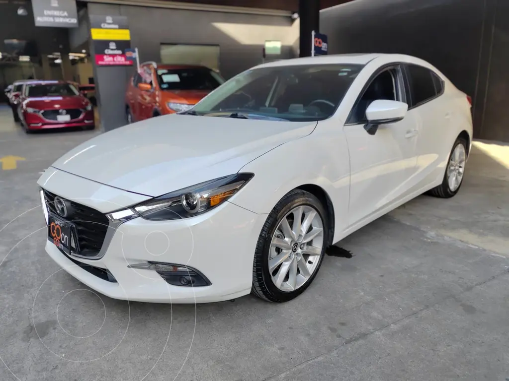 Mazda 3 Sedan i Touring Aut usado (2017) color Blanco precio $275,000