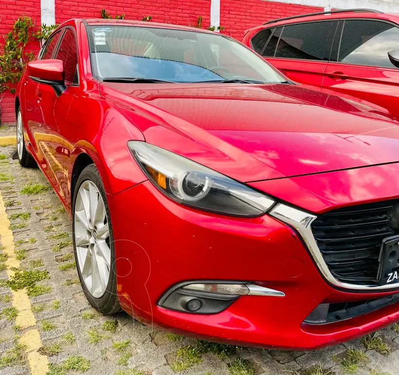 Mazda 3 Sedan s Grand Touring Aut usado (2018) color Rojo precio $265,000