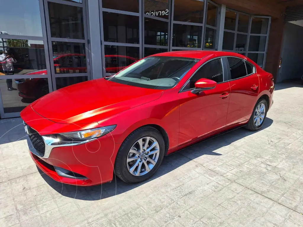 Mazda 3 Sedan i usado (2021) color Rojo precio $299,000
