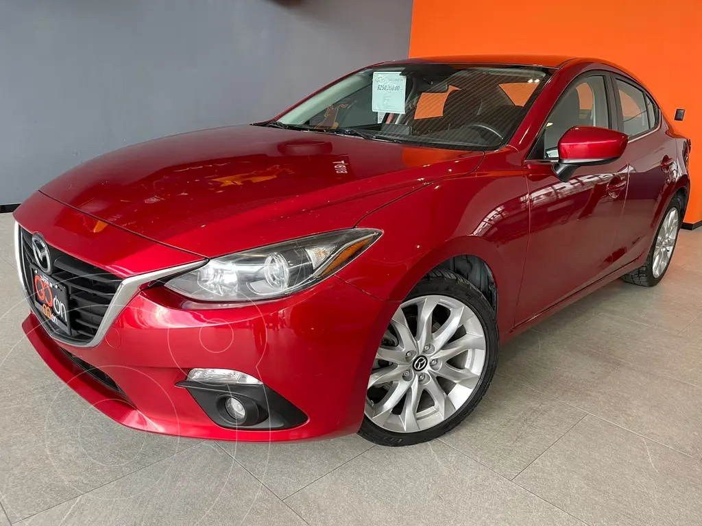 Mazda 3 Sedan s usado (2016) color Rojo precio $255,000