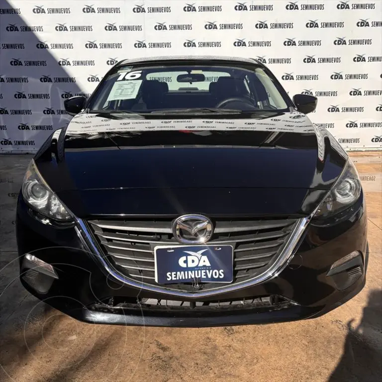 Mazda 3 Sedan i Aut usado (2016) color Azul Marino precio $245,000