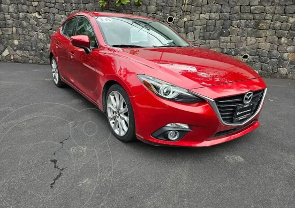 Mazda 3 Sedan s Grand Touring Aut usado (2016) color Rojo precio $260,000