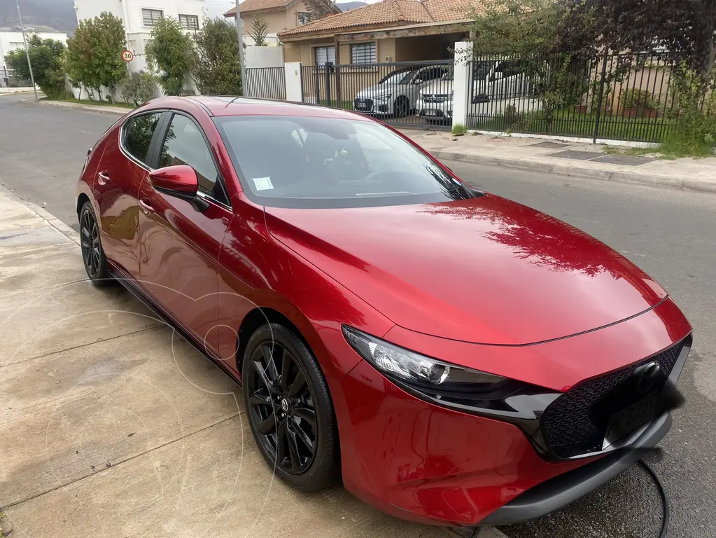 Mazda 3 Sport 2.0 V Techo Aut usado (2021) color Rojo precio $17.300.000