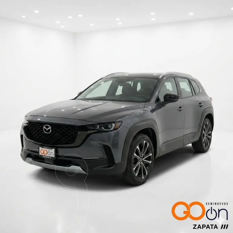Mazda CX-50 Signature usado (2024) color MA GRIS TITANIO precio $610,000