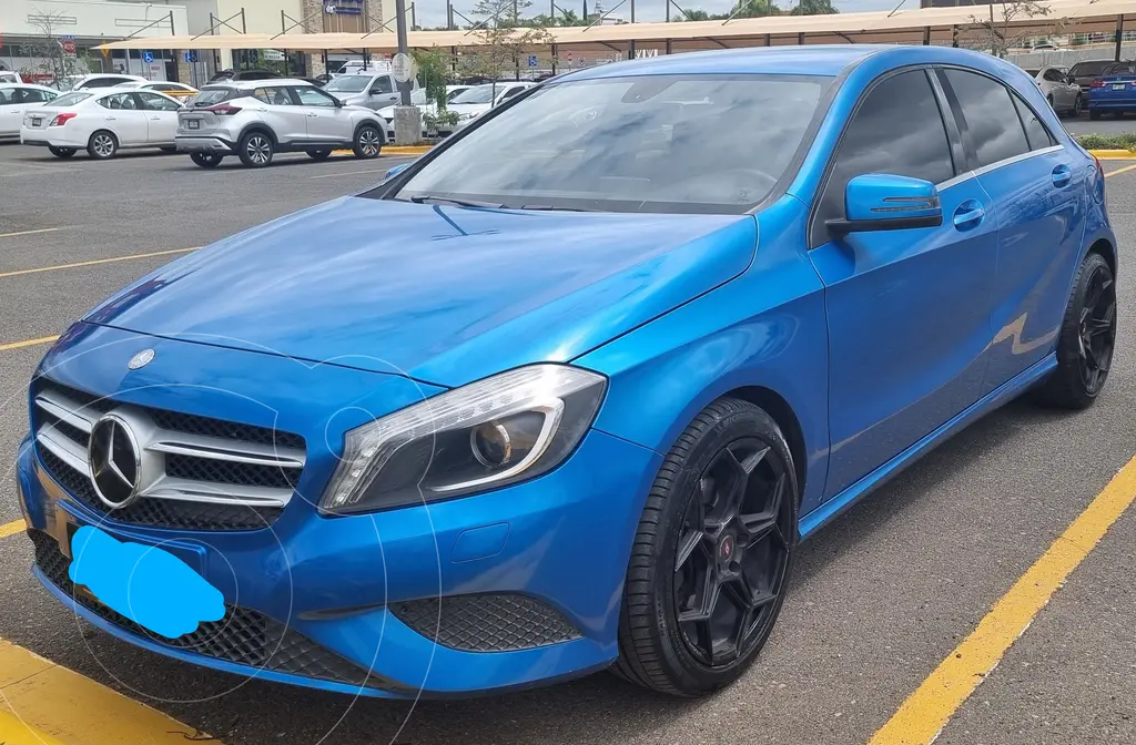 Mercedes Clase A Hatchback 200 CGI Aut usado (2014) color Azul precio ...