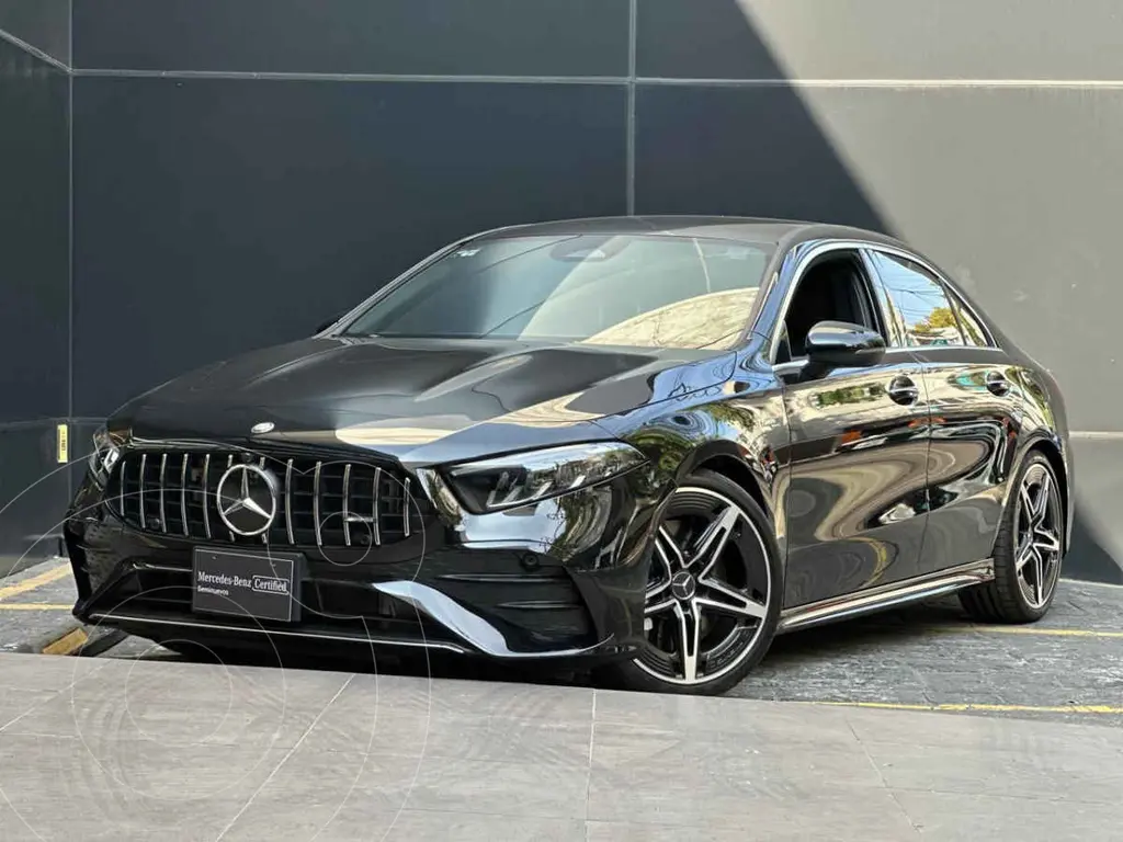 Mercedes Clase A Sedan AMG 35 4MATIC usado (2025) color Negro precio ...