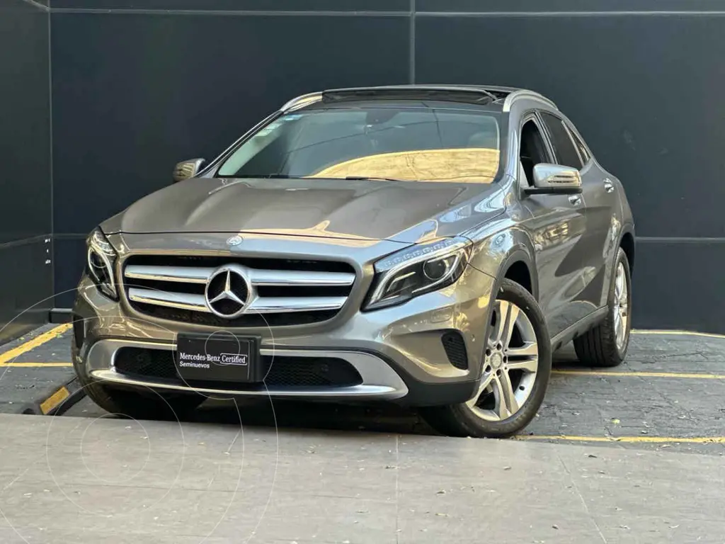 Mercedes Clase GLA 200 CGI Sport Aut usado (2015) color Gris precio $345,000