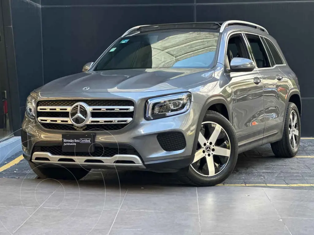 Mercedes Clase GLB AMG 35 4MATIC usado (2021) color Gris precio $715,000