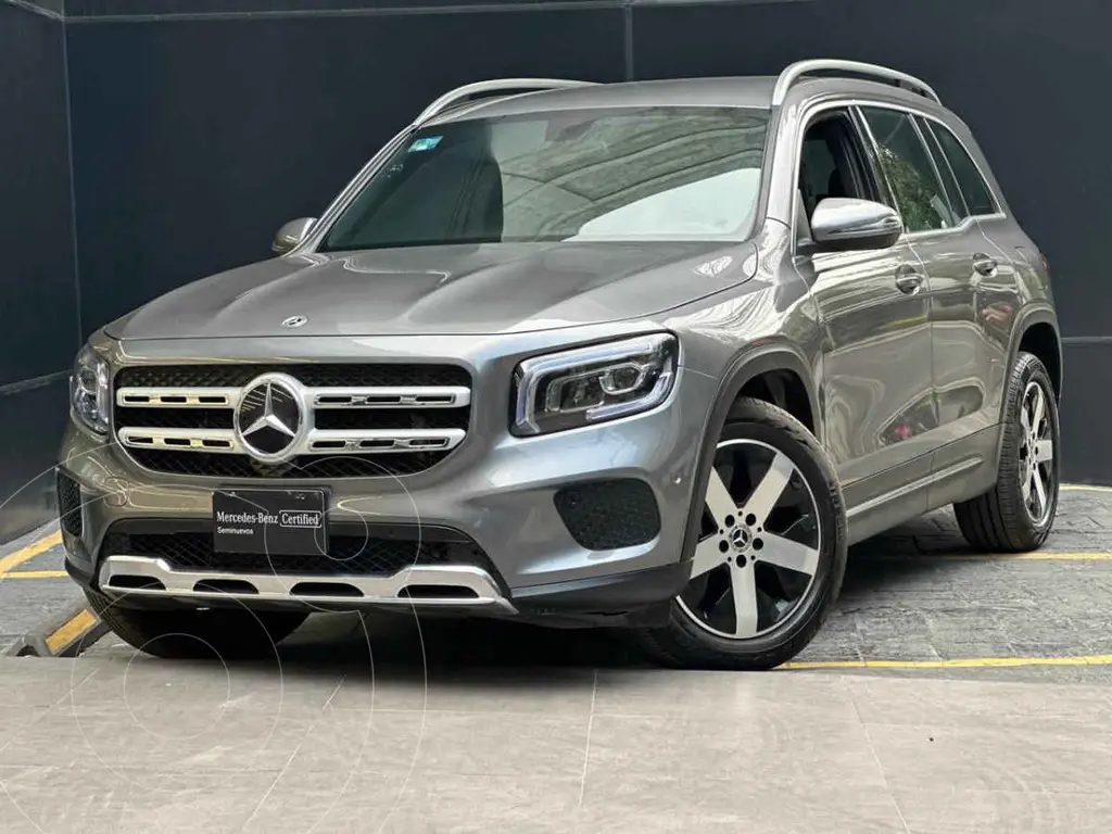 Mercedes Clase GLB 200 Progressive usado (2022) color Gris precio $860,000