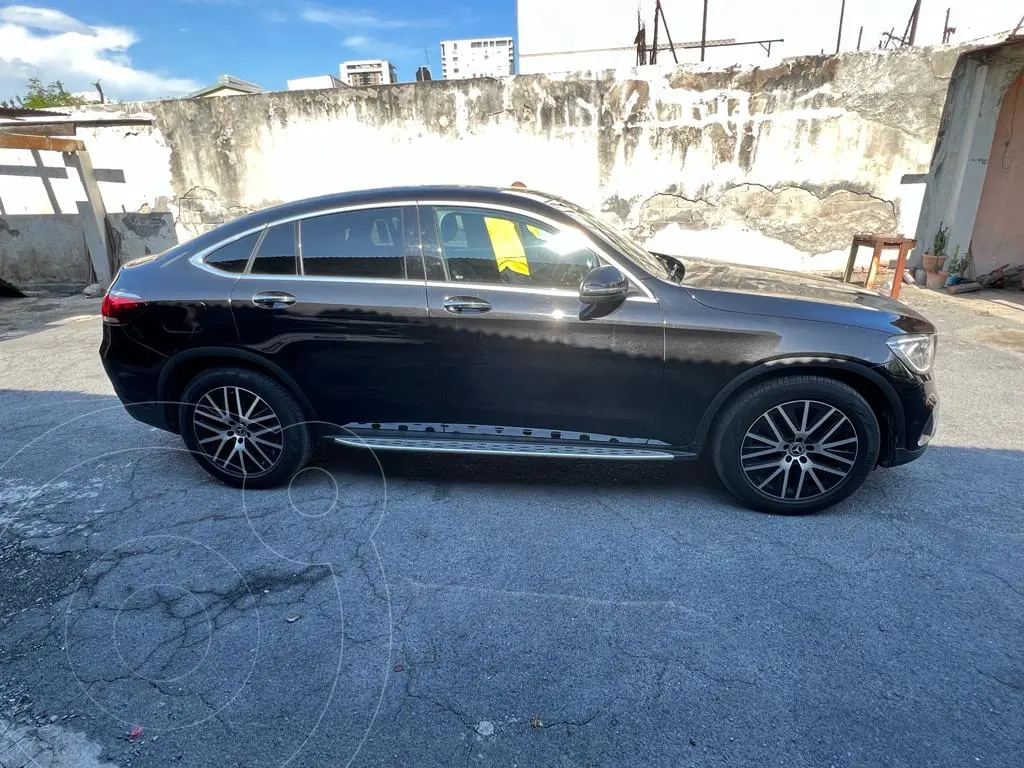 Mercedes Clase GLC 300 4MATIC Coupe usado (2021) color Negro precio $1,100,000